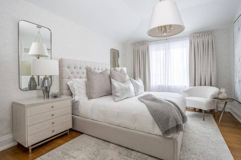Project Roxy - Niche Decor